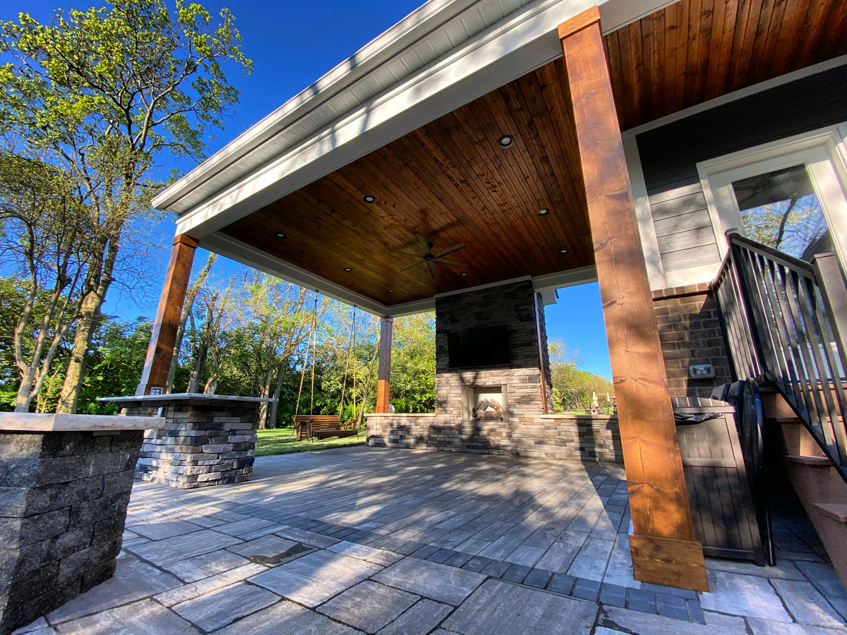 Custom Outdoor Backyard Structures in Cincinnati | Garden Path Landscaping