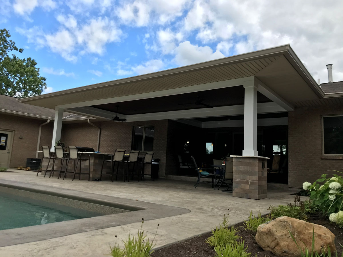 Custom Outdoor Kitchens in Cincinnati, OH | Garden Path Landscaping